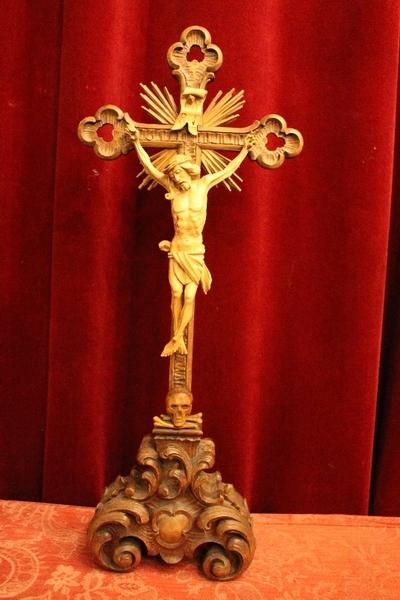 Altar- & Processional Crosses - Fluminalis